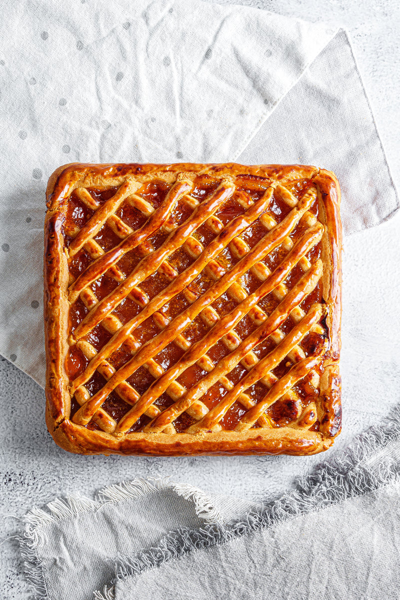 Art's Bakery Glendale | Apricot Pie