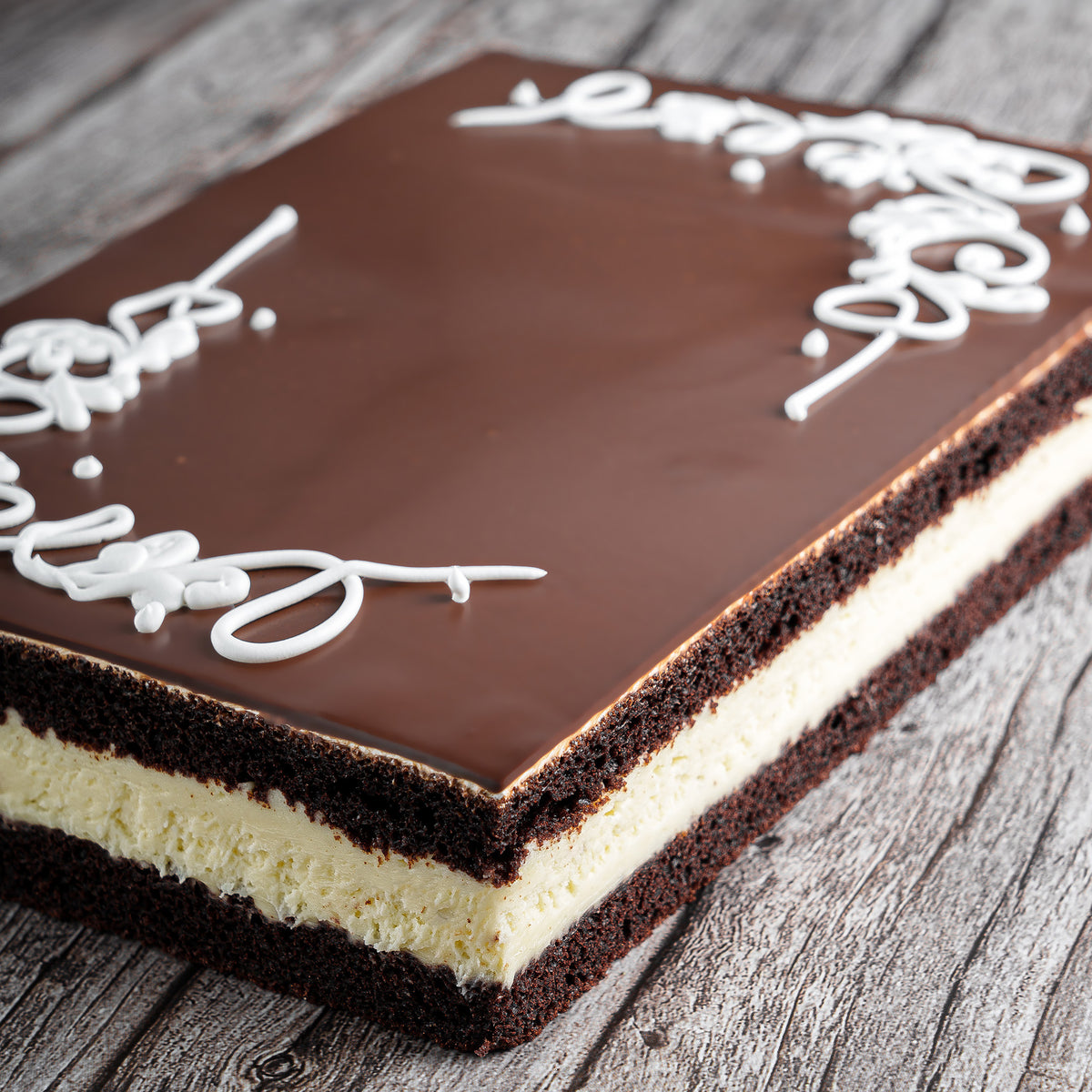 Art's Bakery Glendale | Eskimo Cake (Quarter Sheet)