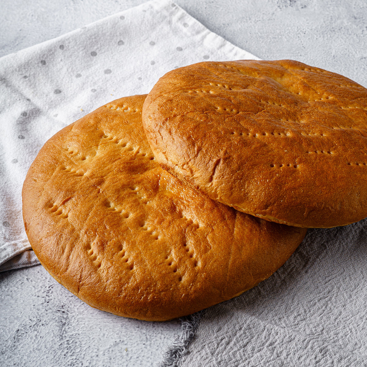 Art's Bakery Glendale | Round Gata